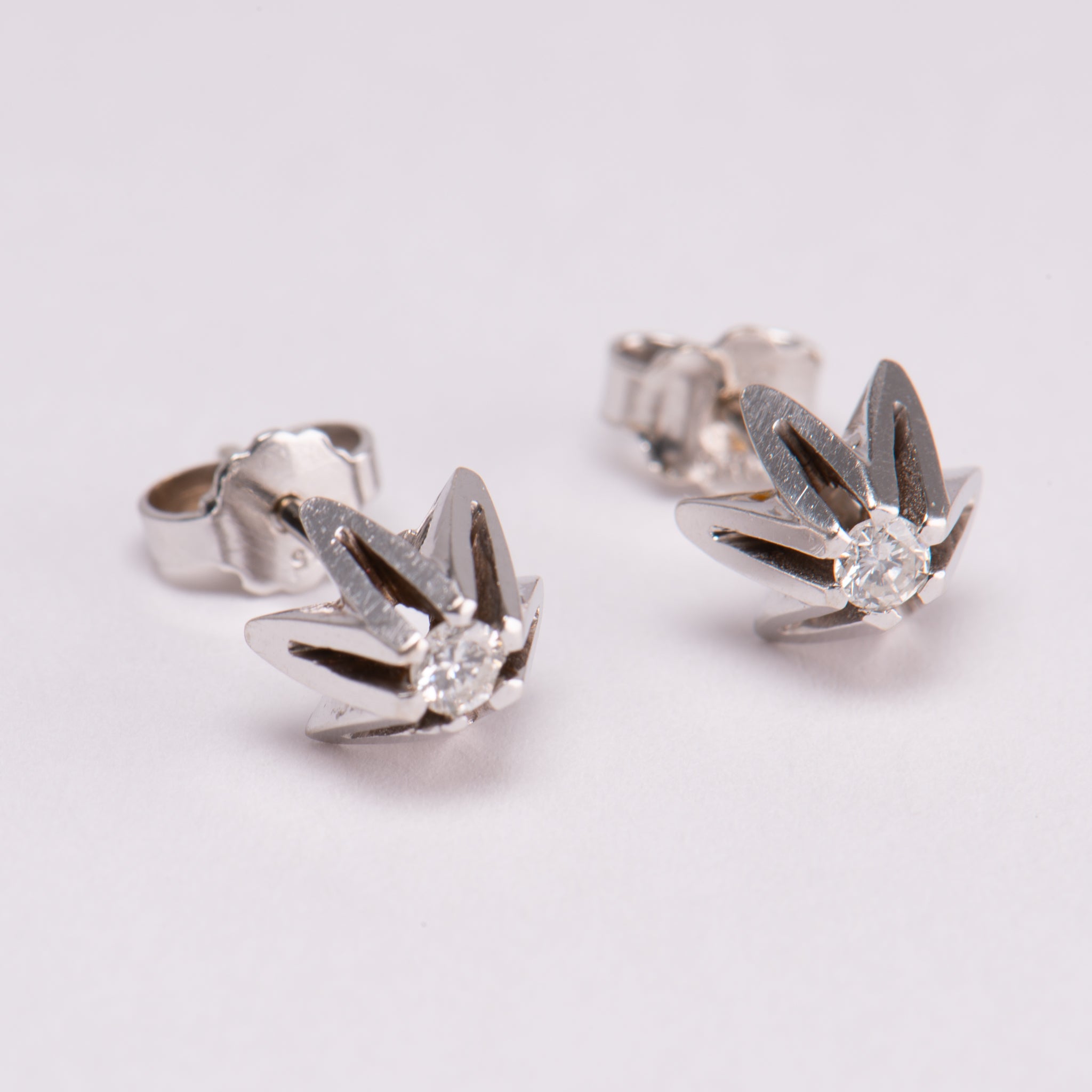 Timanttikorvakorut 0.14ct | Valkokulta