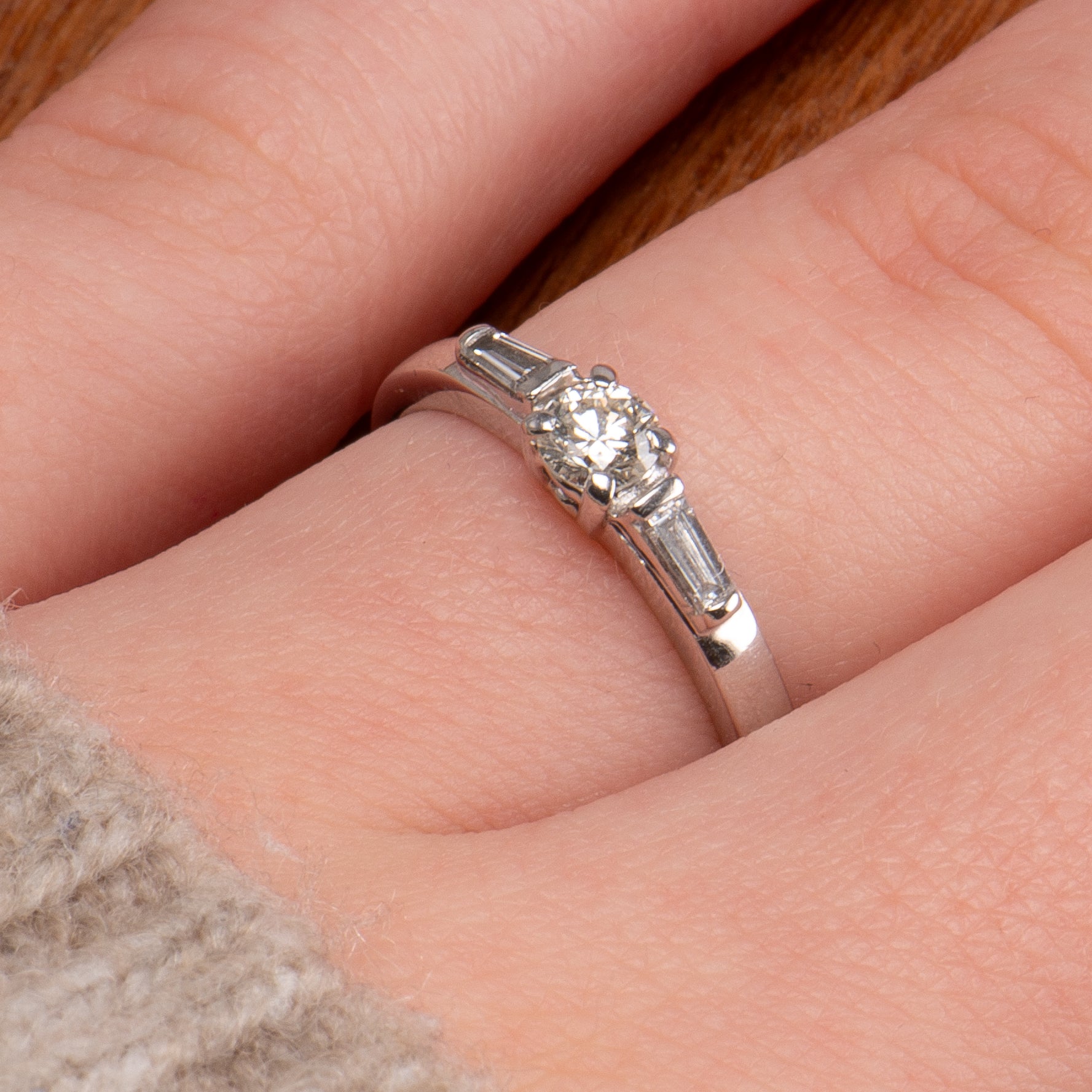 Timanttisormus 0.34ct | Valkokulta